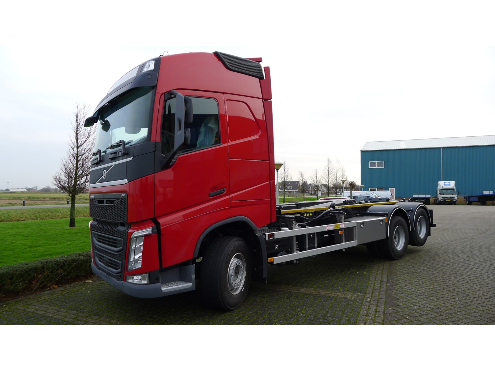 Nieuwe VDL haakarm container installatie gereed voor gebruik. - Gebr ...